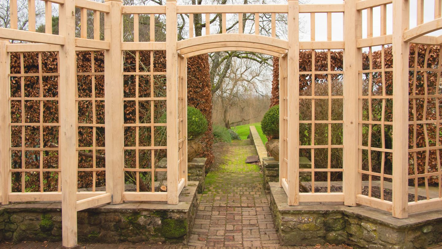 Hexagonal Pergola in Dorest
