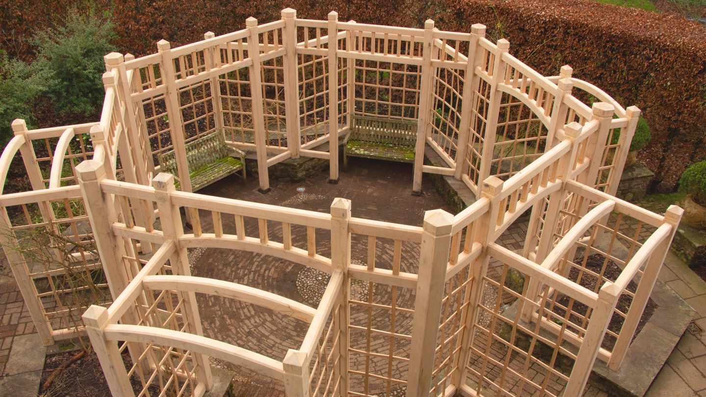 Hexagonal Pergola in Dorest